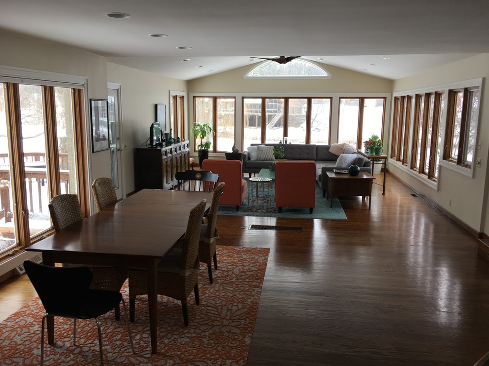 the 80s fireplace has to go!How to arrange space with angled fireplace