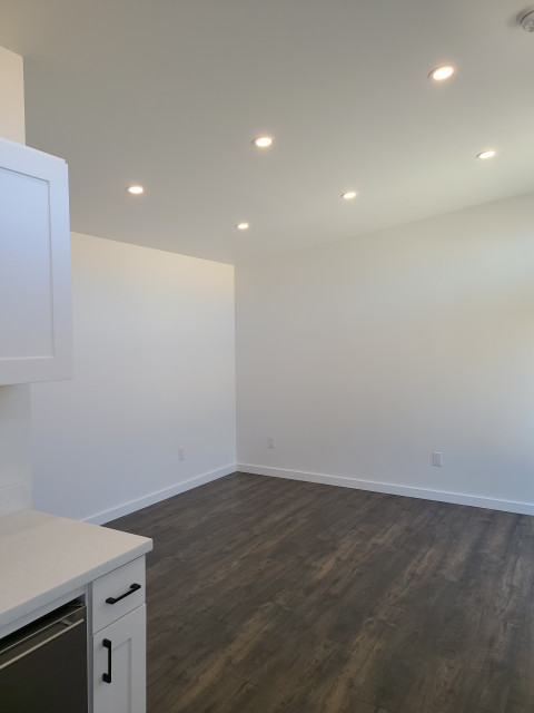 14x22 Summit Series w/ Medium Kitchen & Small Bath - Midcentury ...