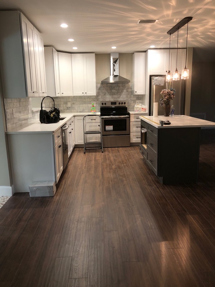 How to stage for an off center island? | Houzz Forum