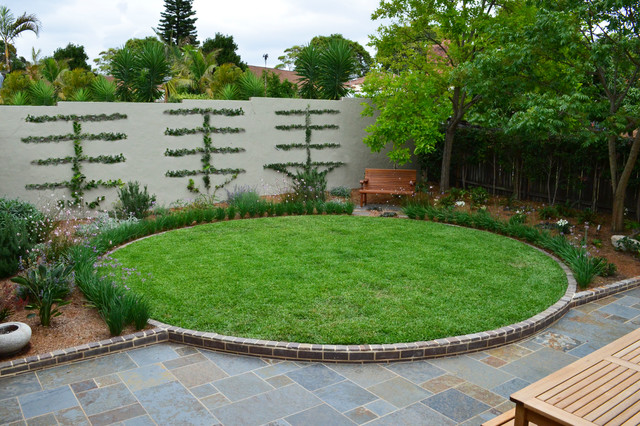 Small Gem Lawns: More Impact From Less Grass