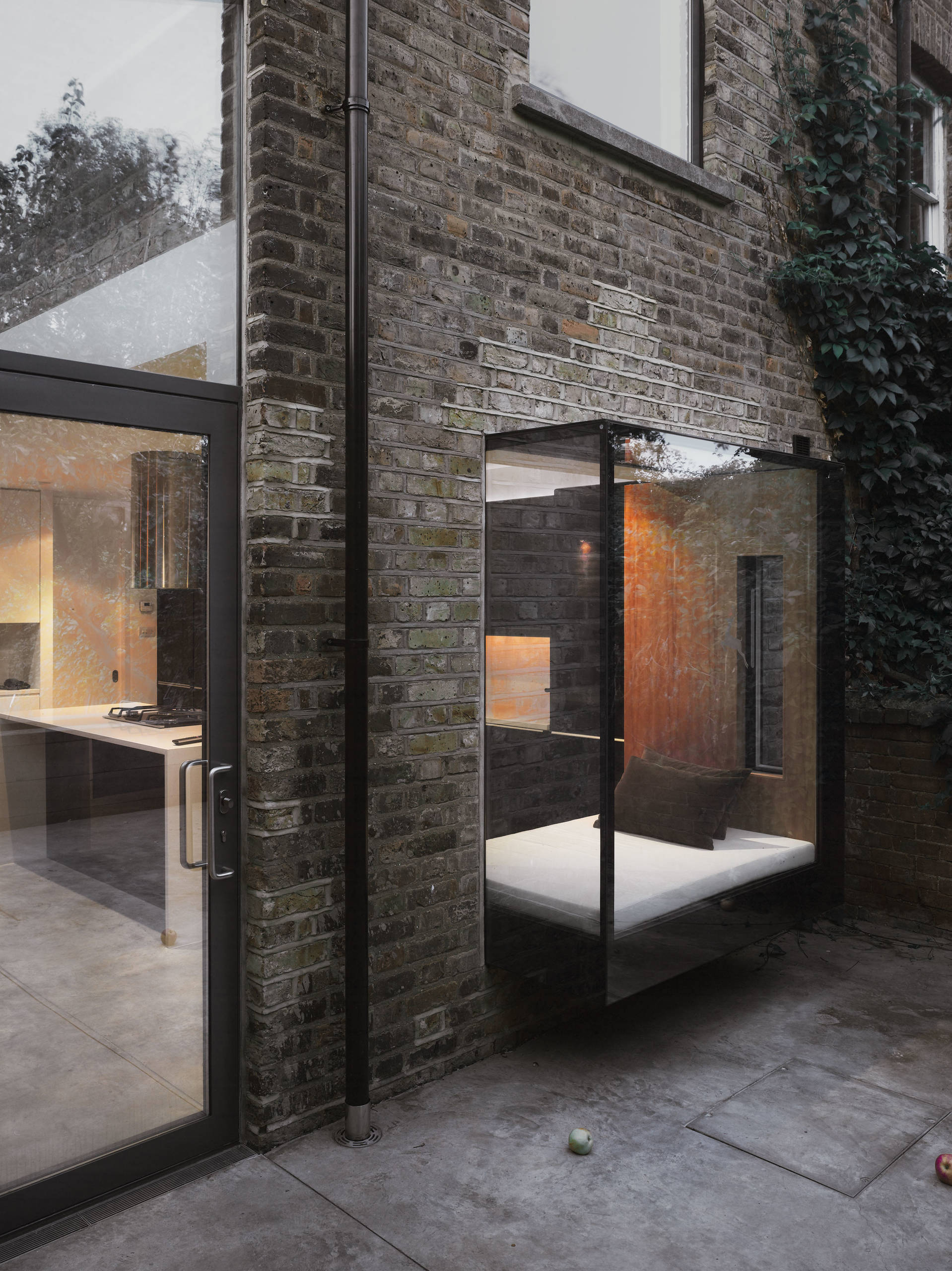 Ways to Create a Micro Extension With a Projecting Window | Houzz UK