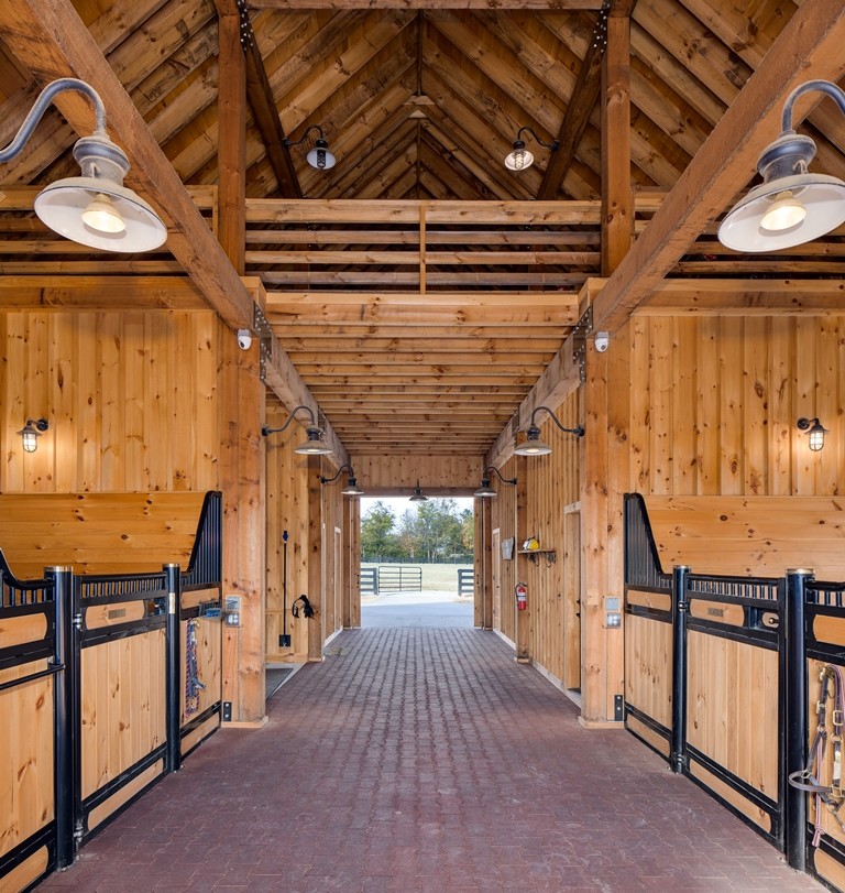 Tony & Lisas Horse Barn in TN - Traditional - Nashville - by Beam Barns ...