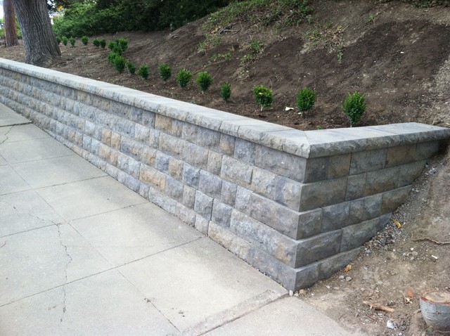 Belgard Belair Retaining Wall Victorian Color Blend - Rustic - Exterior ...