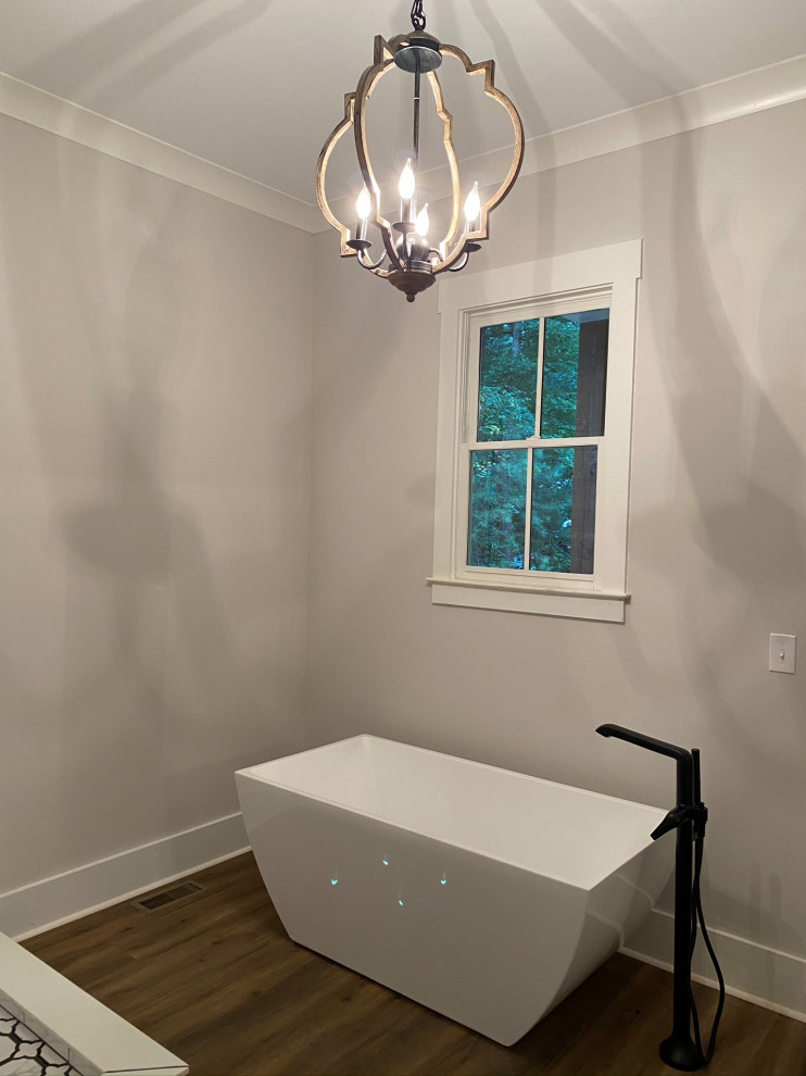 Four Gables Farmhouse - Farmhouse - Atlanta - by Bullseye Properties ...