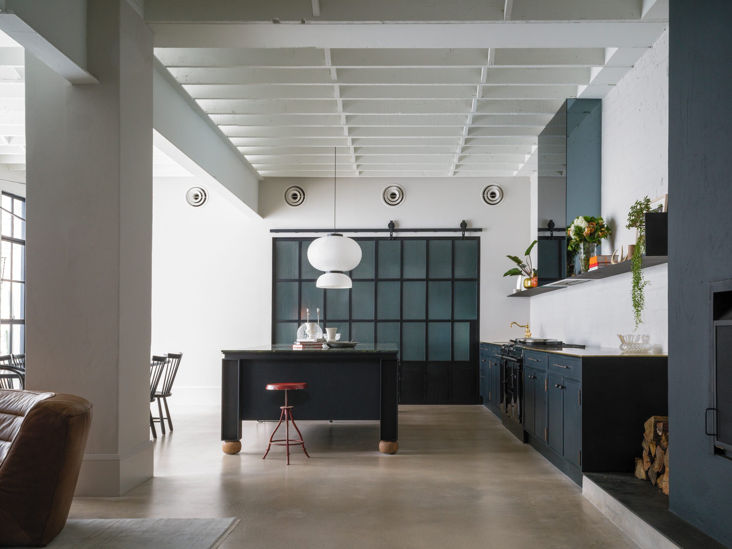 20 Kitchens Where Heritage Style Meets Contemporary Design | Houzz NZ