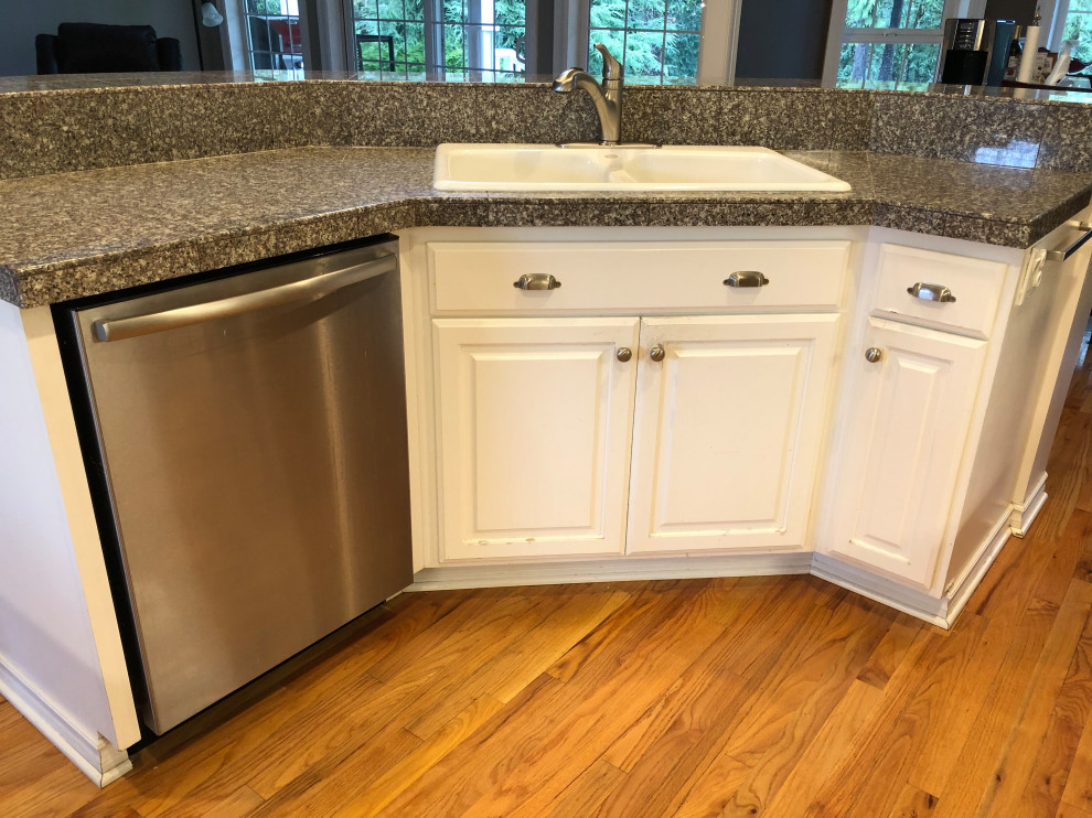Planning to remodel this 1999 kitchen. Any ideas? | Houzz Forum