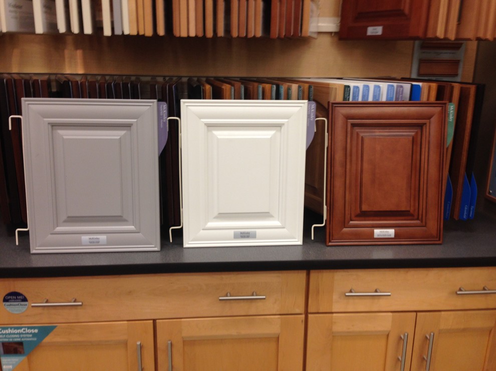 White kitchen, cold feet