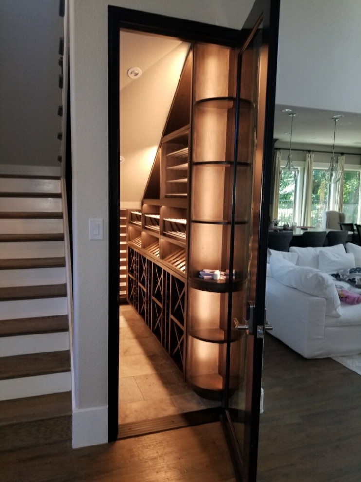 Atlanta GA - Walk In Under Stairs Cellar - Contemporain - Cave à Vin ...