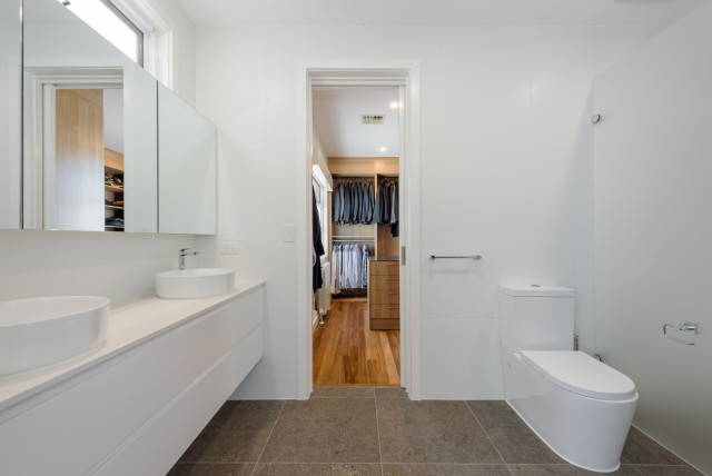 Ensuite and Walk-in Robe Renovation - Modern - Bathroom - Melbourne ...