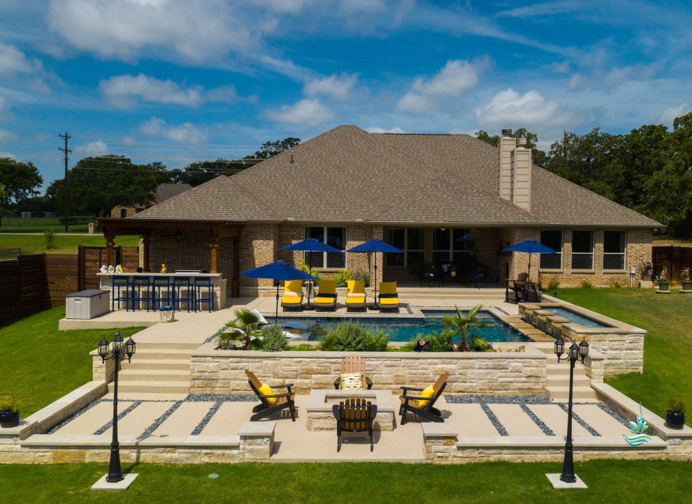 Selah Pool Builds ARR1901 - Modern - Swimming Pool & Hot Tub - Dallas ...