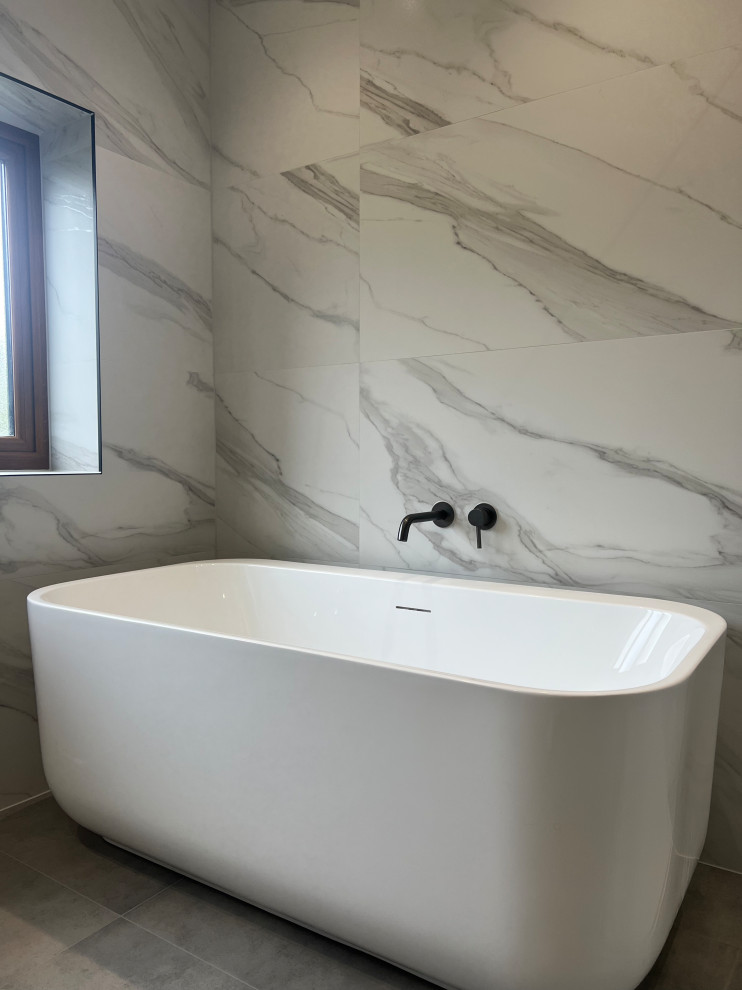 Floating Bath - Contemporary - Bathroom - London - by Sagar Ceramics ...