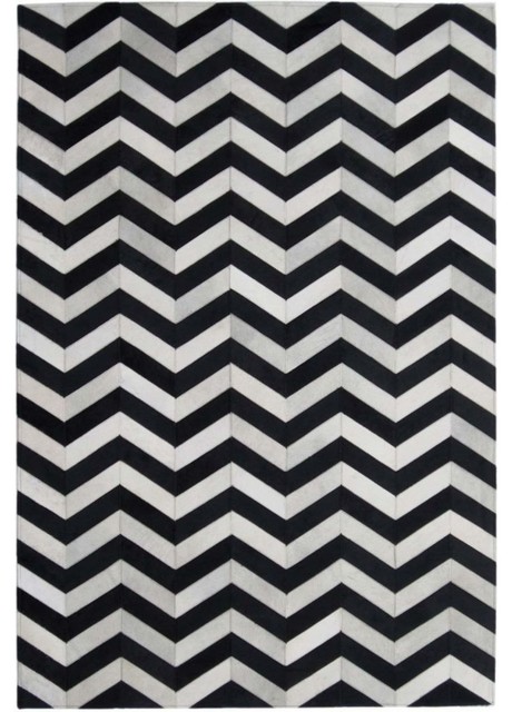 Madisons Black and White Cowhide Patchwork Rug - Chevron Pattern, 4x6 ...