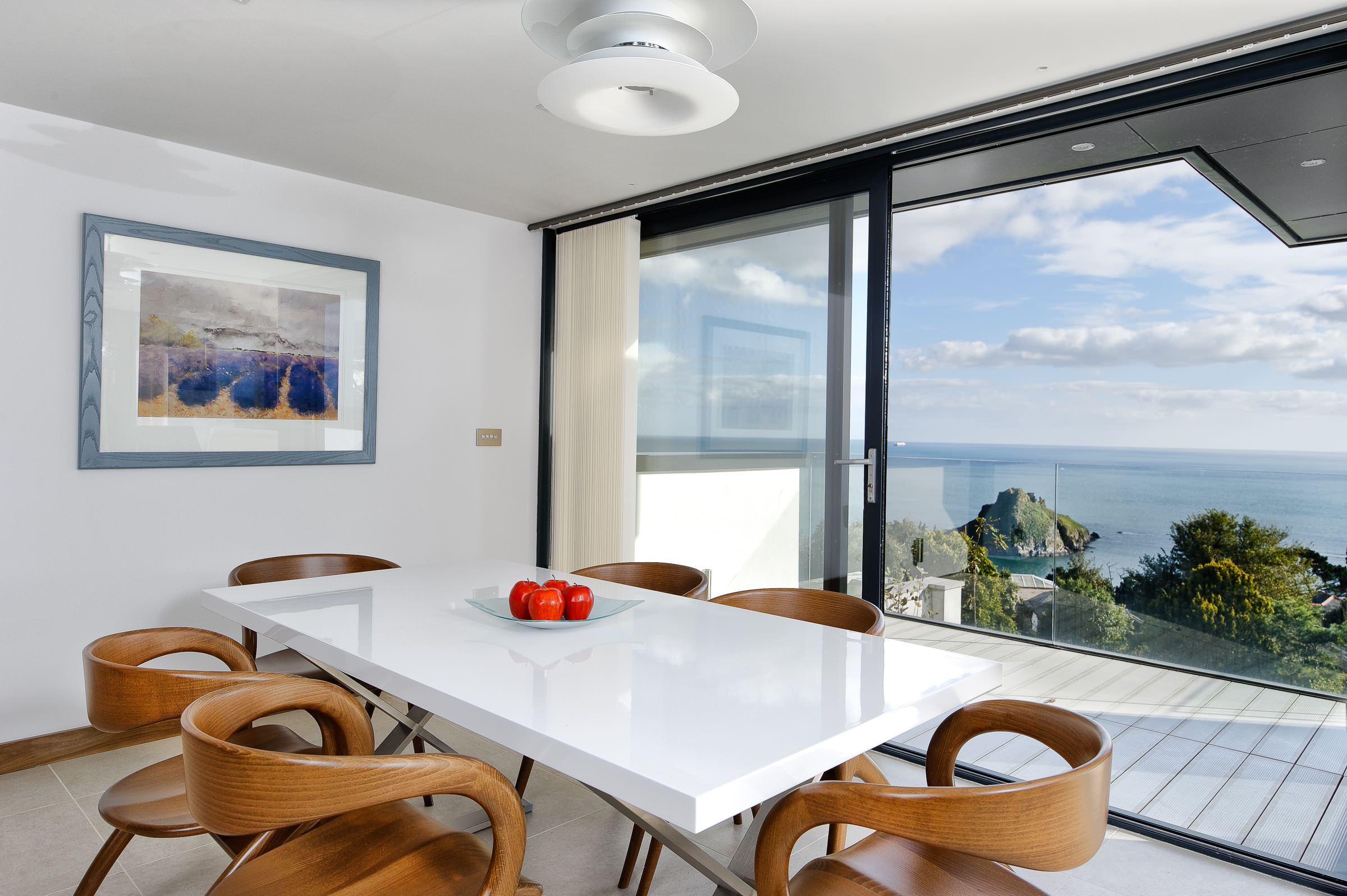 10 Dreamy Coastal Homes With Spectacular Sea Views