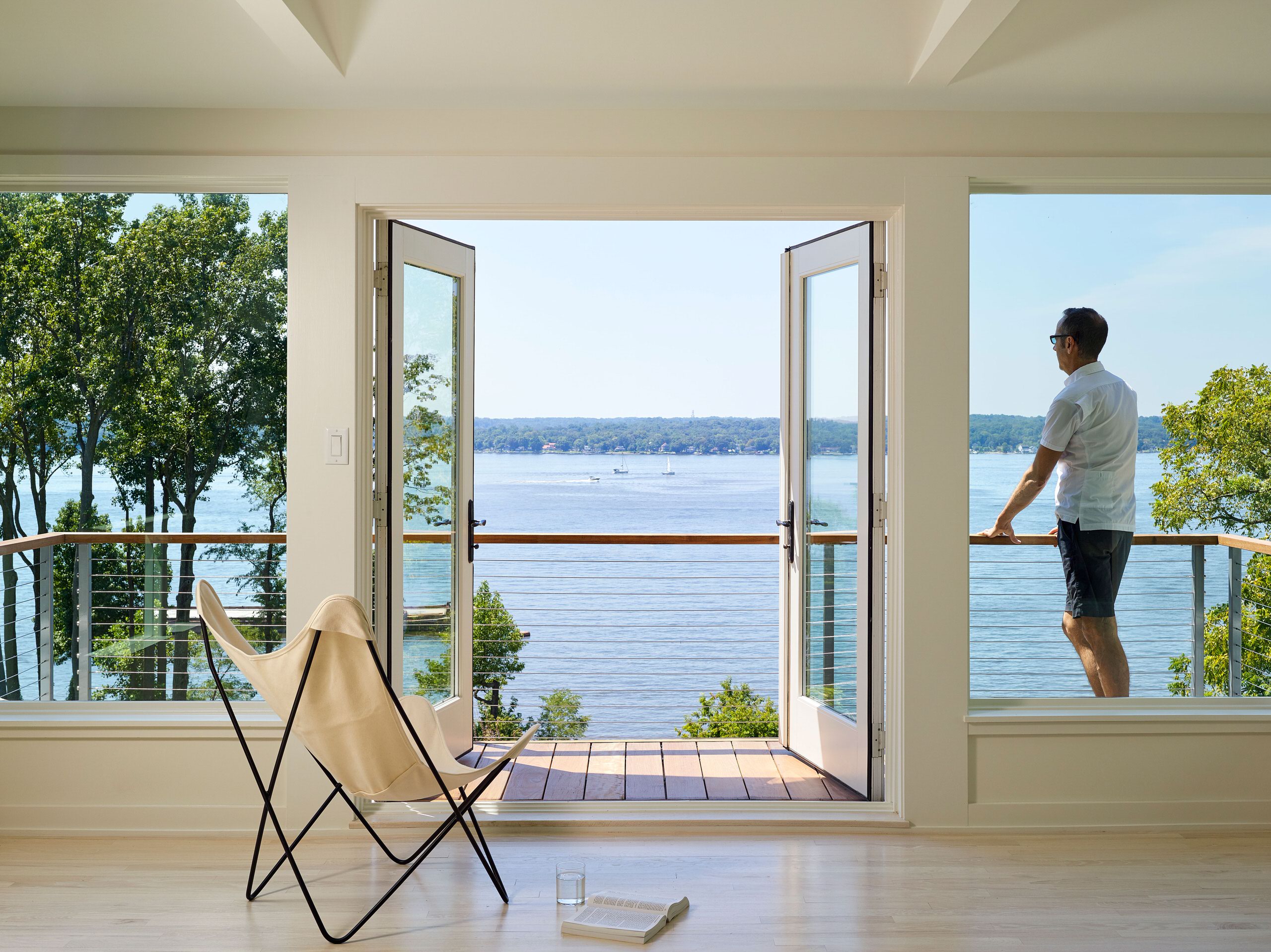 beach-style-balcony.jpg (2560×1918)