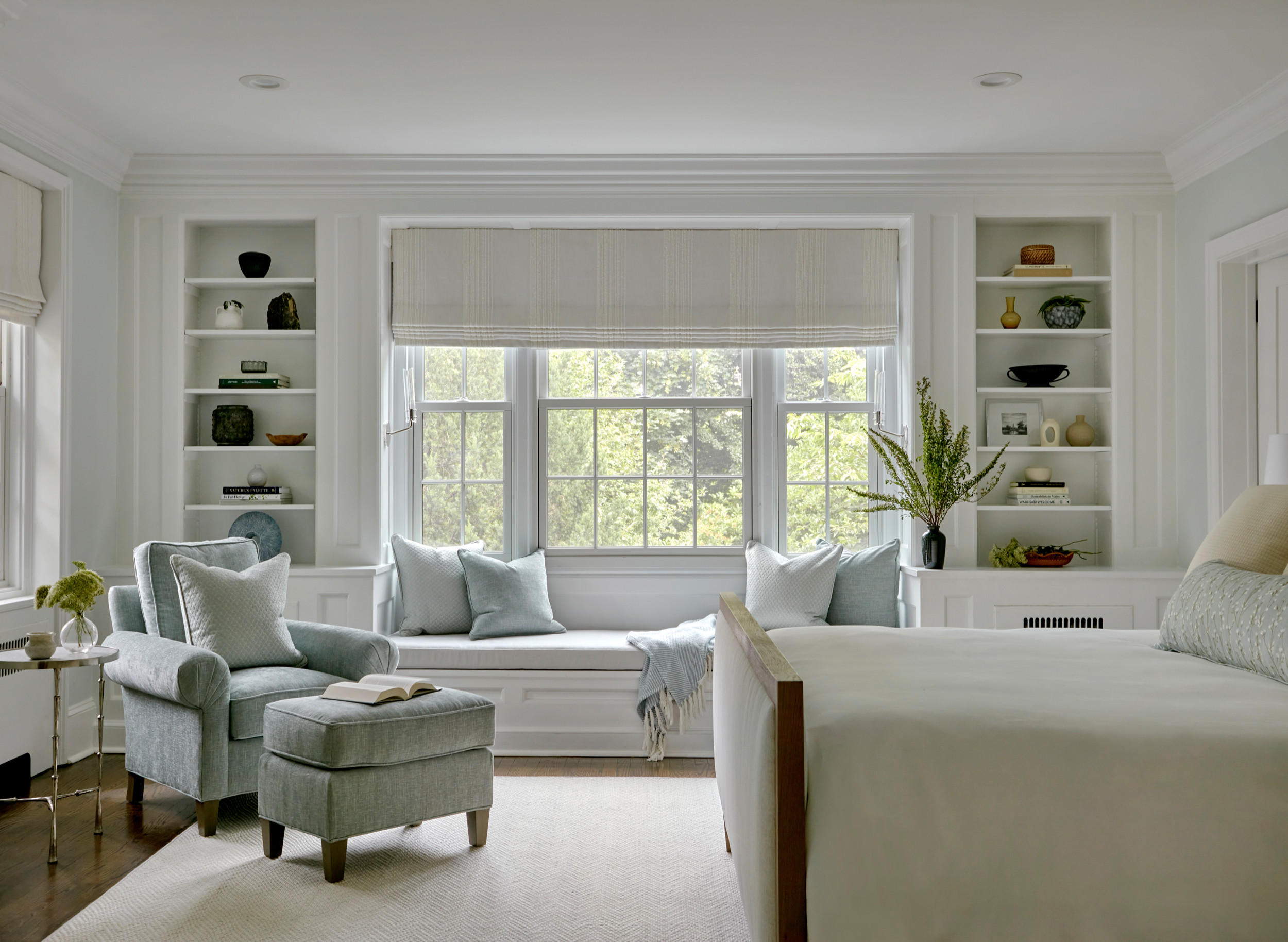 How to Create a Calm and Relaxing Bedroom