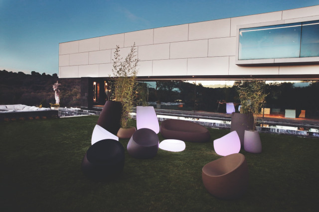 Stone Lounge Chair 34.75"x31"x30" - Contemporary - Outdoor Lounge ...