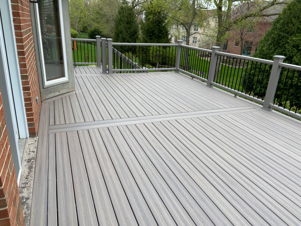 Rocky Harbor- Trex Deck Palatine - Chicago - by Platinum Decking | Houzz