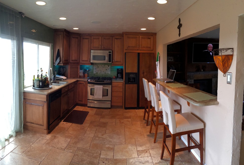 Need help with utilizing extra space in kitchen | Houzz Forum
