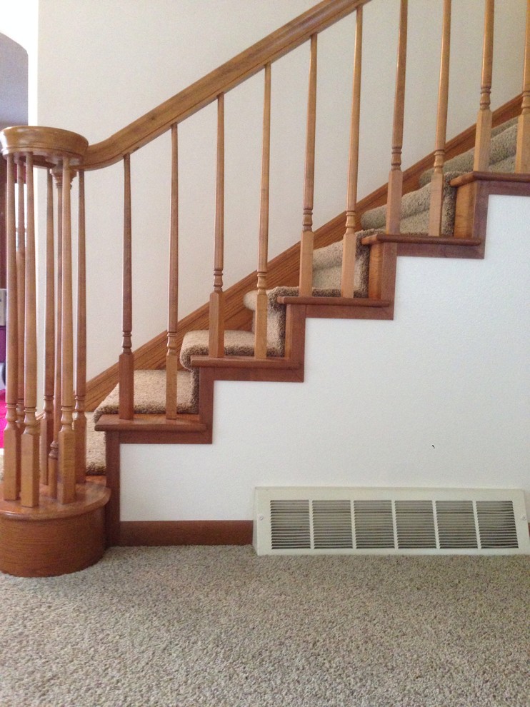 Does the baseboard have to match the stairs?