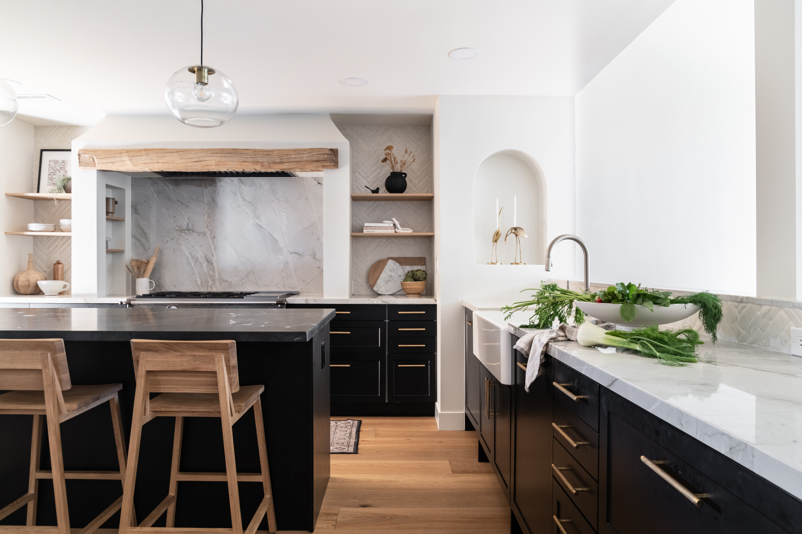 Houzz Kitchen Wall Fans 8 New Kitchens With Stylish Vent Hood Ideas