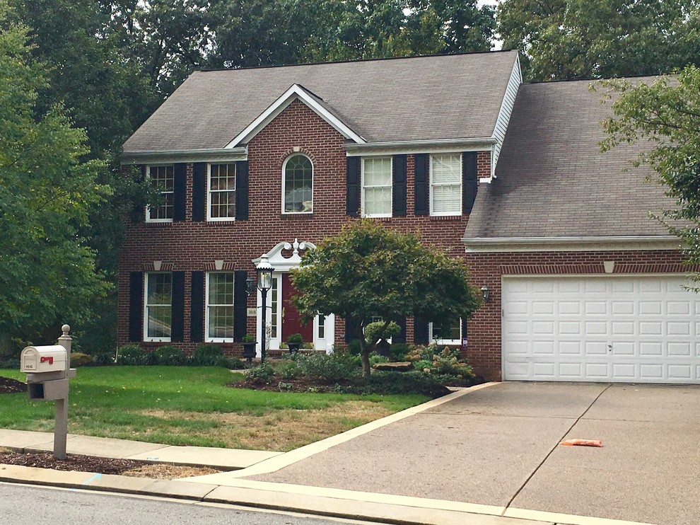 Roof color for red bricked colonial home