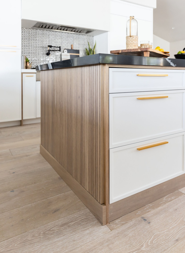 Kitchen Tambour Island - Modern - Kitchen - Phoenix - by Cdot Design ...