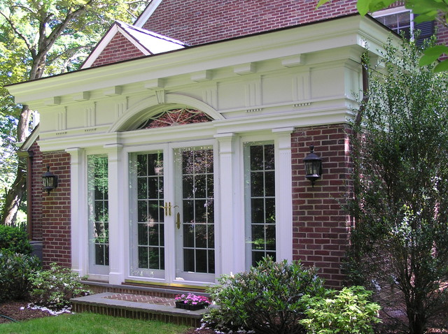 Traditional Brick Colonial - Traditional - New York - by Hamlin ...