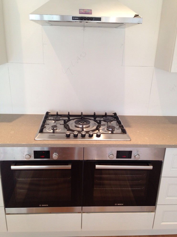 Modern Keller Kitchen Design in Earlsfield - Modern - Kitchen - Surrey ...