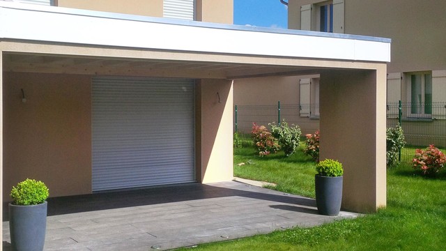 AUVENT SUR OSSATURE BETON THONON - Moderne - Terrasse et Patio - Lyon ...