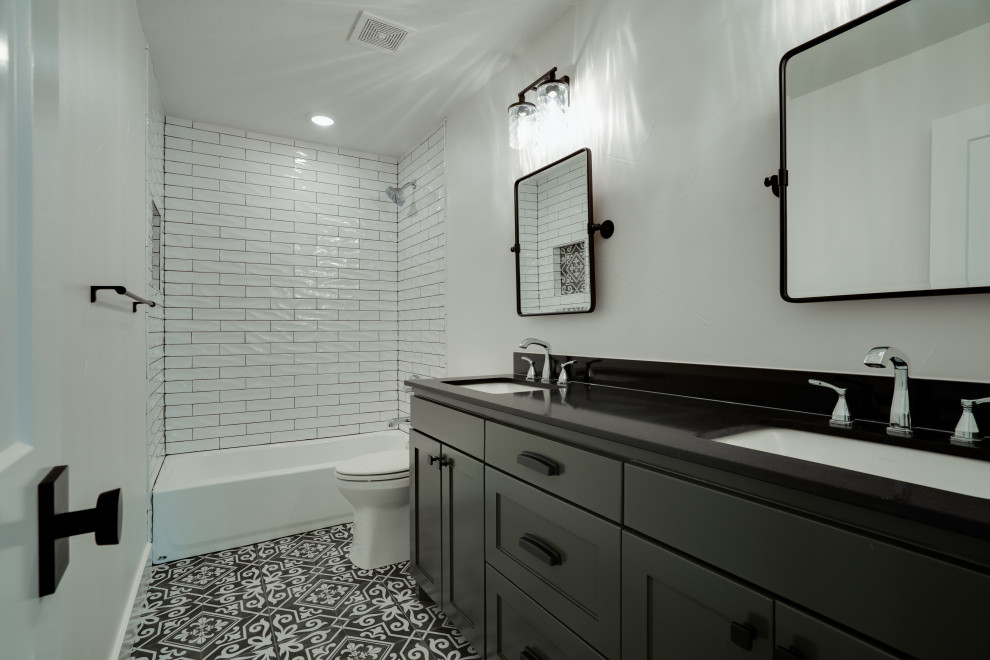 Archer Street Remodel - Farmhouse - Bathroom - Dallas - by First Choice ...