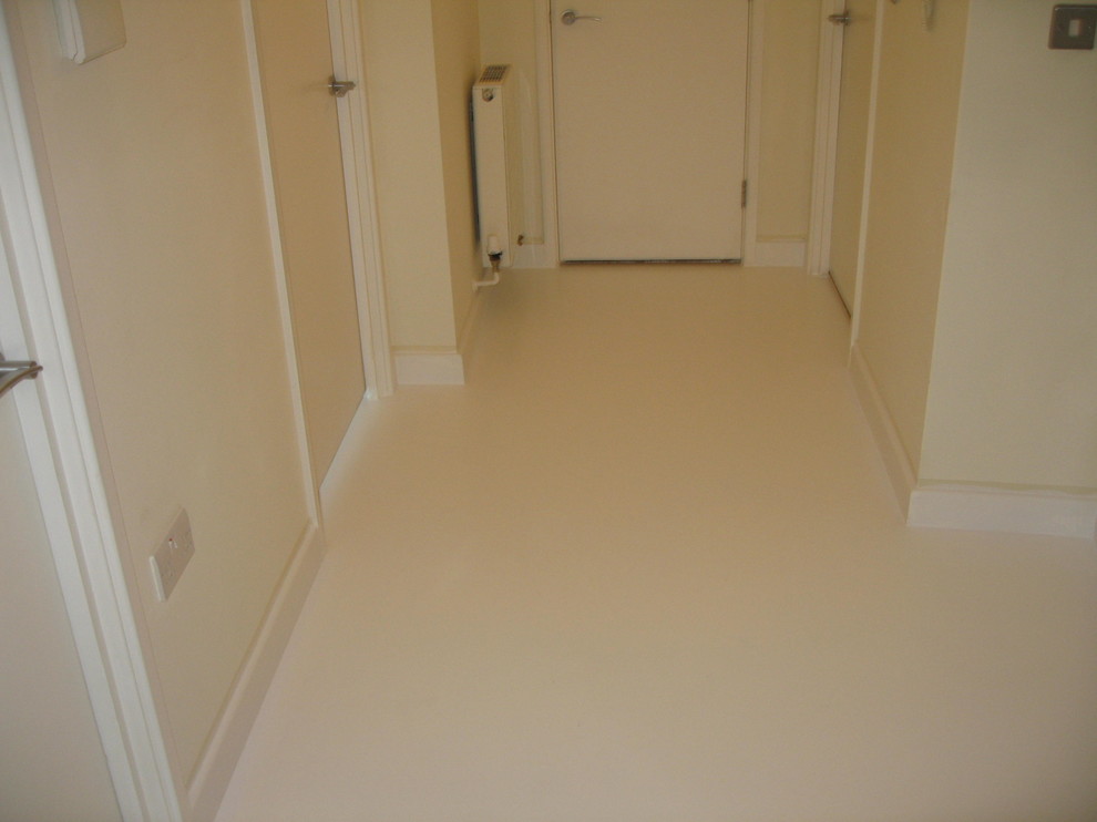 London Penthouse gets White Seamless Polyurethane Poured Resin Flooring ...