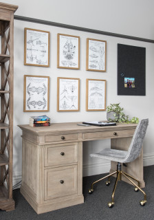 A classic family home, Hampton's style - Beach Style - Home Office ...