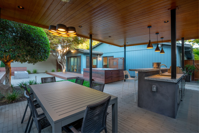 Covered/Uncovered Outdoor Living - Modern - Patio - San Francisco - by ...
