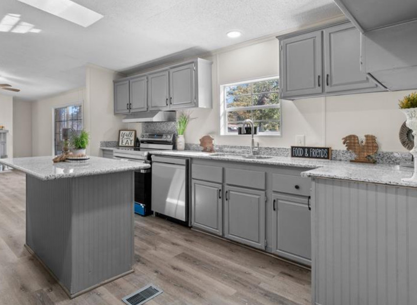 Depressing kitchen colors | Houzz Forum