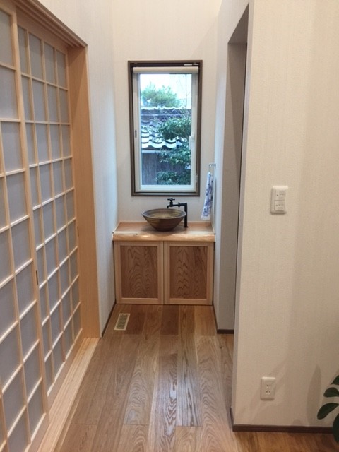 米原のZEH - Japanese - Powder Room - Other - by 匠堂（同） | Houzz