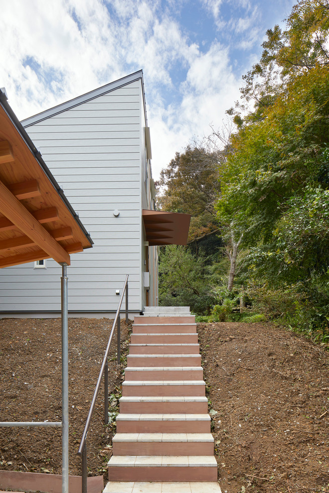 Continuing House - Modern - House Exterior - Other - by 中佐昭夫／ナフ・アーキテクト ...