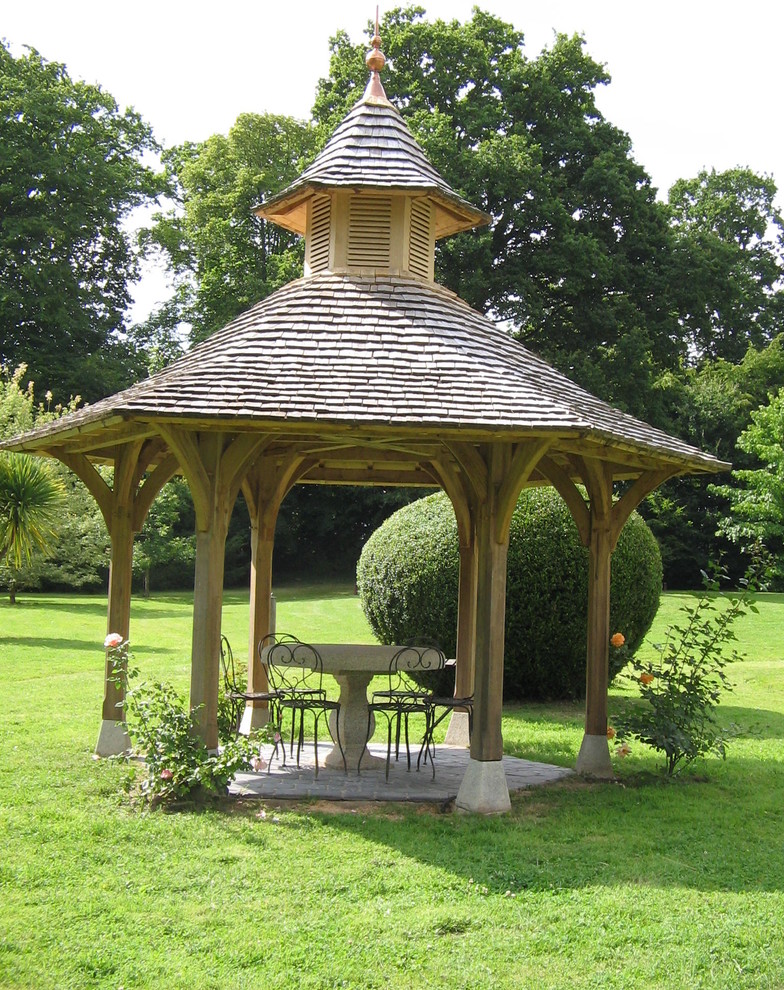 réalisation d'un kiosque - Transitional - Shed - Rennes - by Menuiserie ...