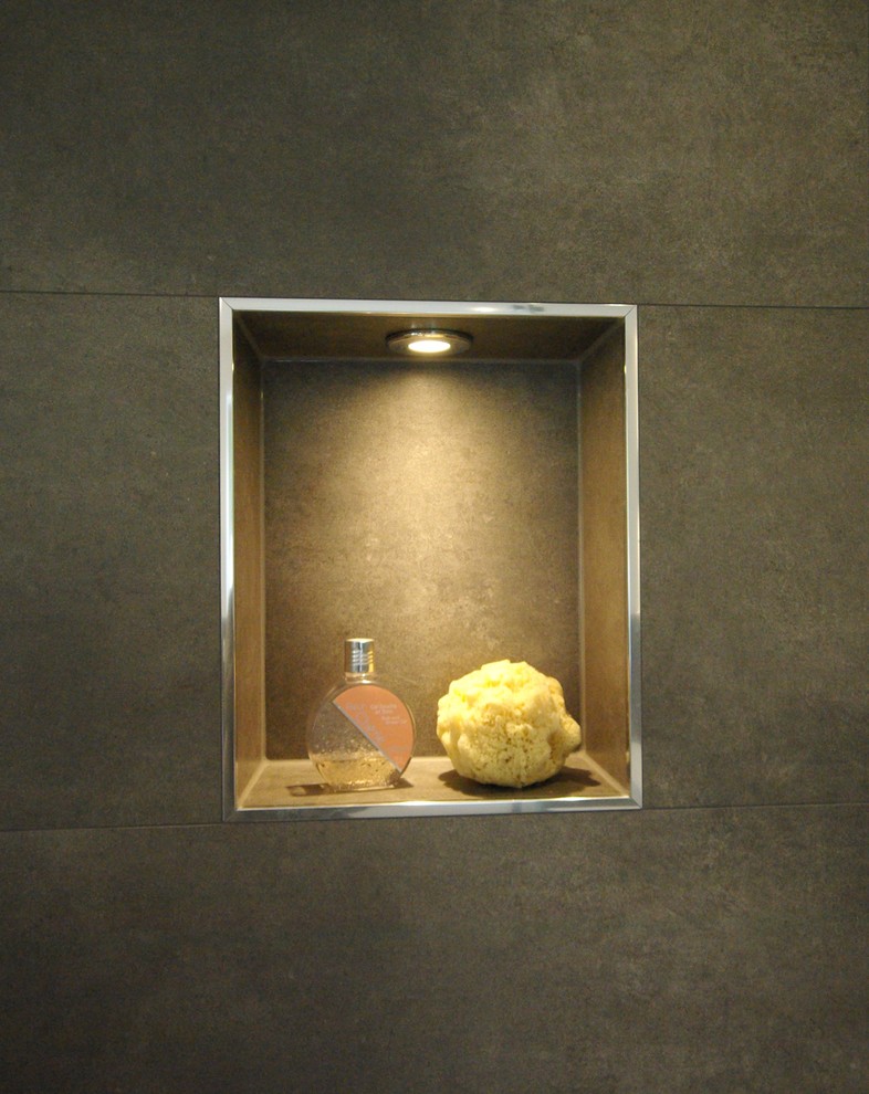 Designerbad mit freistehender Badewanne - Contemporain - Salle de Bain ...