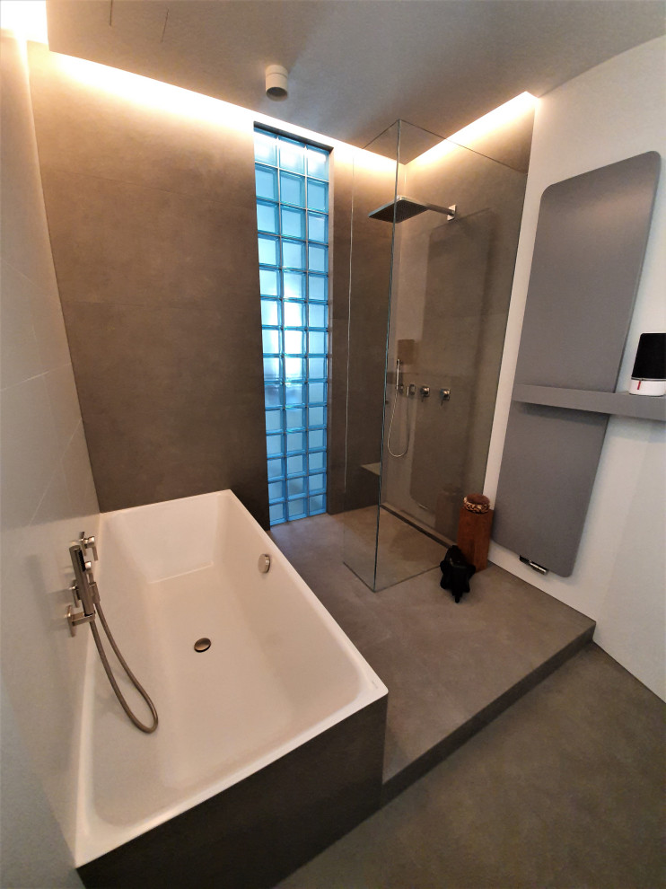 Modernes Bad im Altbau - Modern - Badezimmer - Stuttgart - von Andreas ...