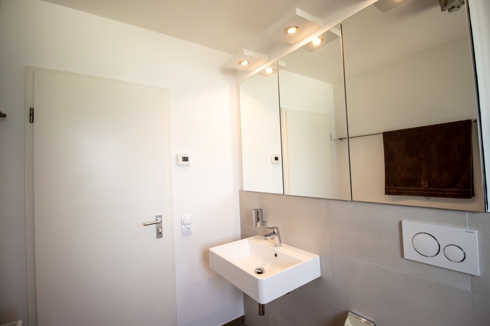 Und wieder ein glücklicher Kunde!!! - Contemporain - Salle de Bain ...
