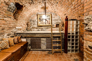 Gamla stan - Rustic - Bathroom - Stockholm - by Henrik Nero | Houzz