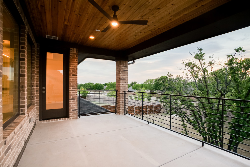 Crystal Gallery Modern Home - Modern - Balcony - Dallas - by Noble ...