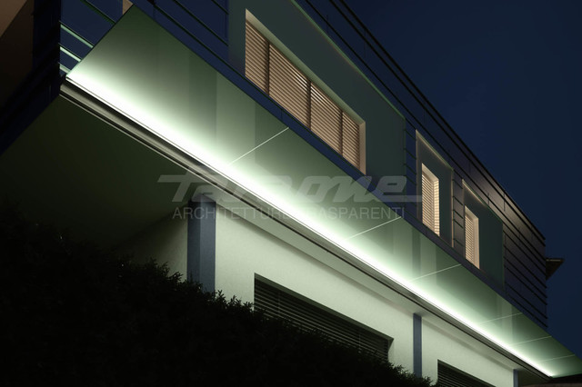 Linea LED - pensilina in vetro con LED - Contemporary - Balcony - Other ...