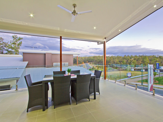 Home That Works With The Fall Of Land And Looks Good - Modern - Balcony ...