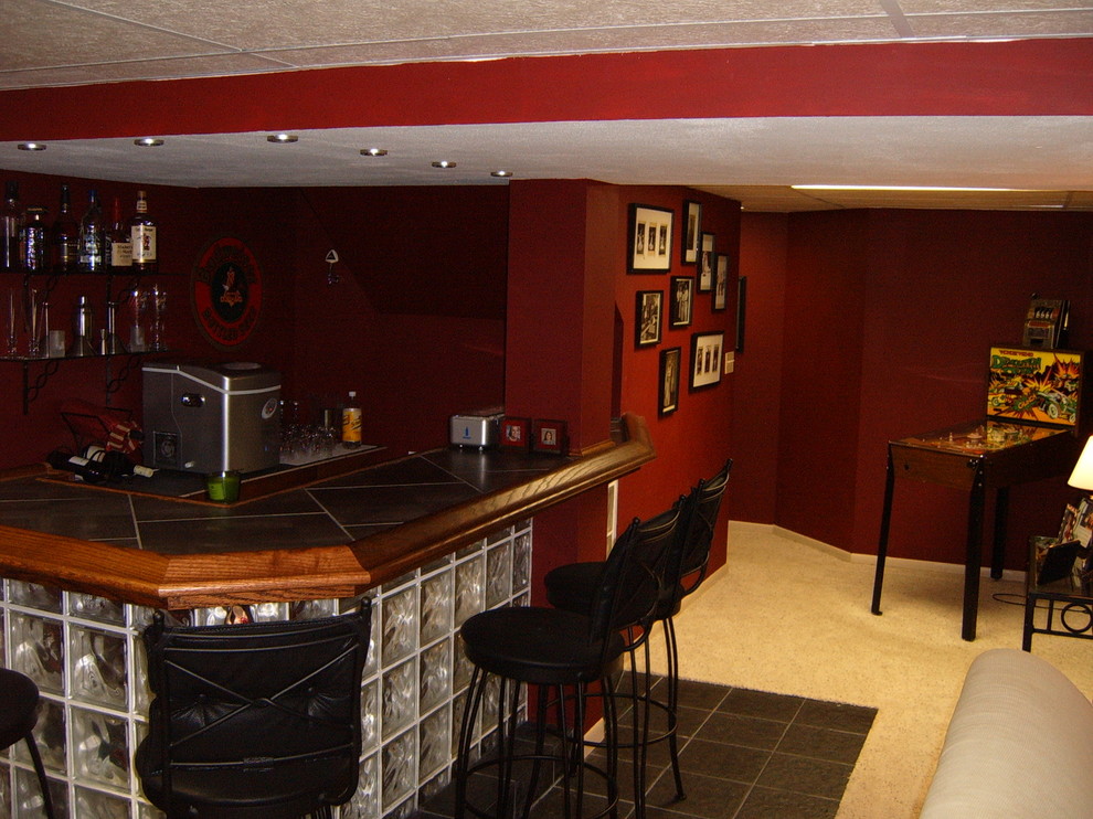 Basement Bar - Traditional - Basement - Milwaukee - by Frame to Finish ...