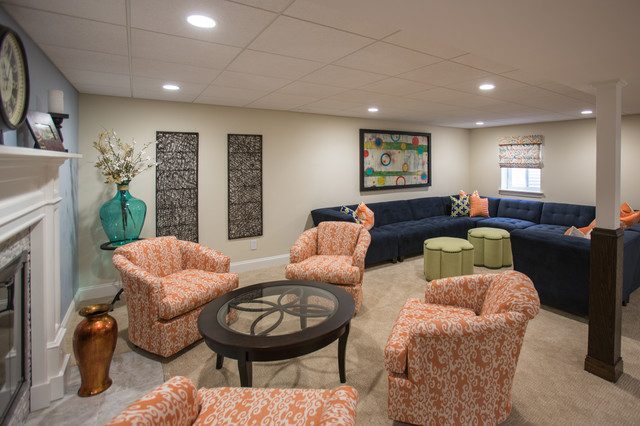 Navy & Orange Rec Room - Classique Chic - Sous-sol - Denver - par Deb ...