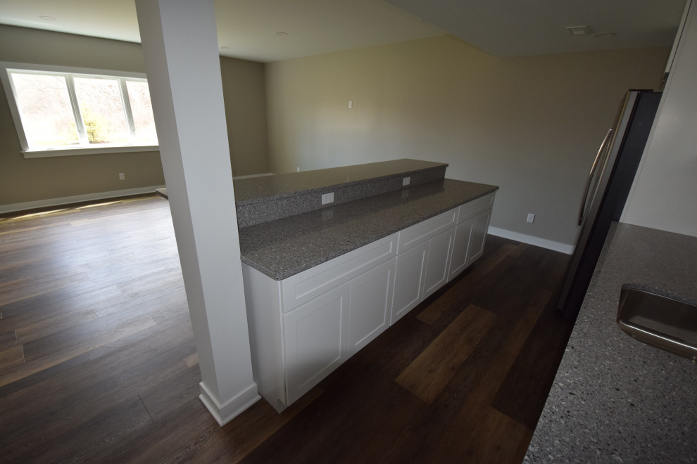 Trevor Basement - Basement - Chicago - by Total Home Improvement | Houzz