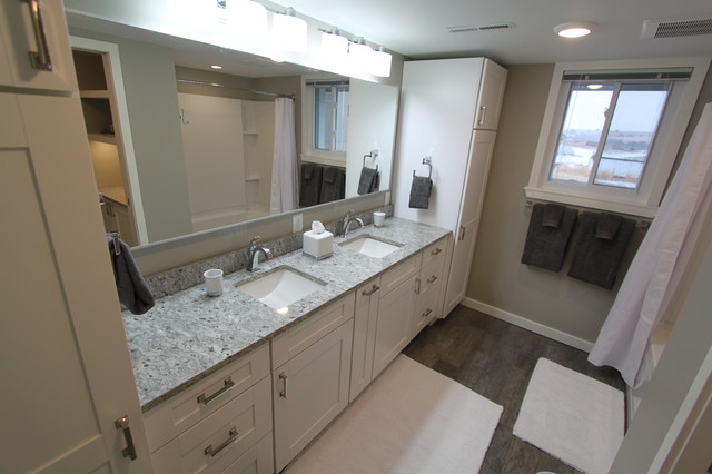 1+ Ranch Bathroom remodel-AFTER - Campagne - Salle de Bain - Denver ...