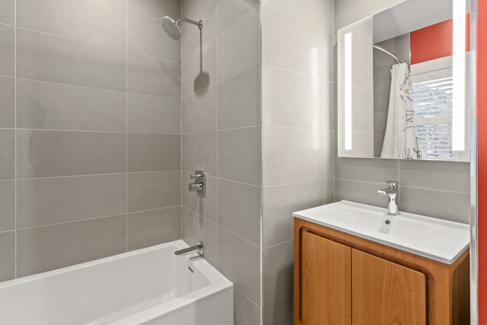 16 Clarmon Rd - Modern - Bathroom - Boston - by New England Design ...