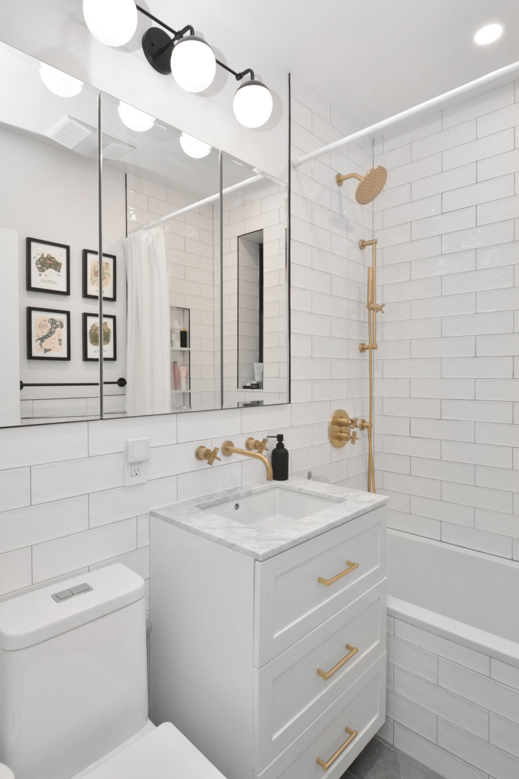 New This Week: 5 Stylish Bathrooms Under 75 Square Feet